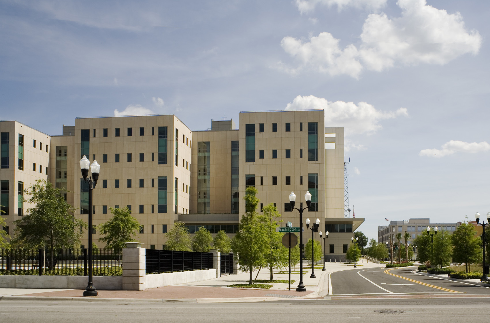 United States Courthouse - Leers Weinzapfel Associates